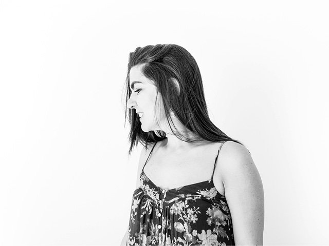 Maria Santos Bottom Left - Essencius